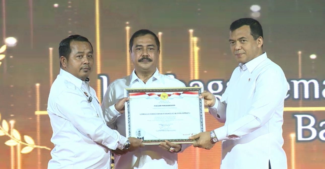 Lapas Banjarbaru Raih Penghargaan Satker Predikat WBK Tahun 2024 - Time Sulsel